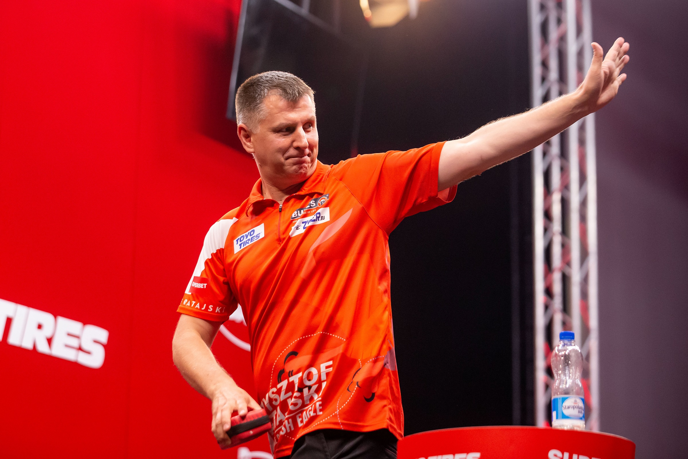 Ratajski Wows Warsaw – Aim180